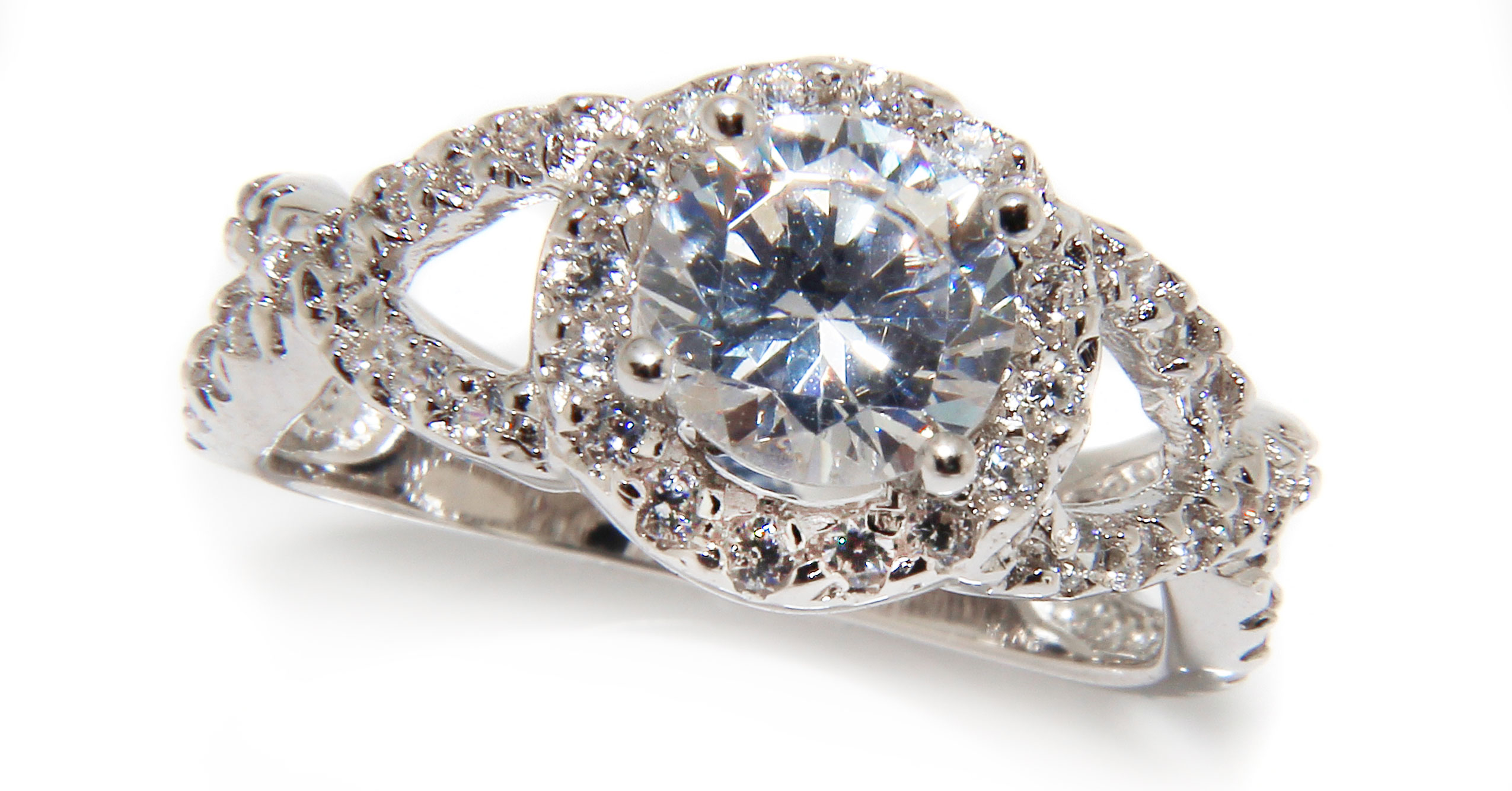 Sterling Silver Round Shaped Engagement Ring SBGR00404